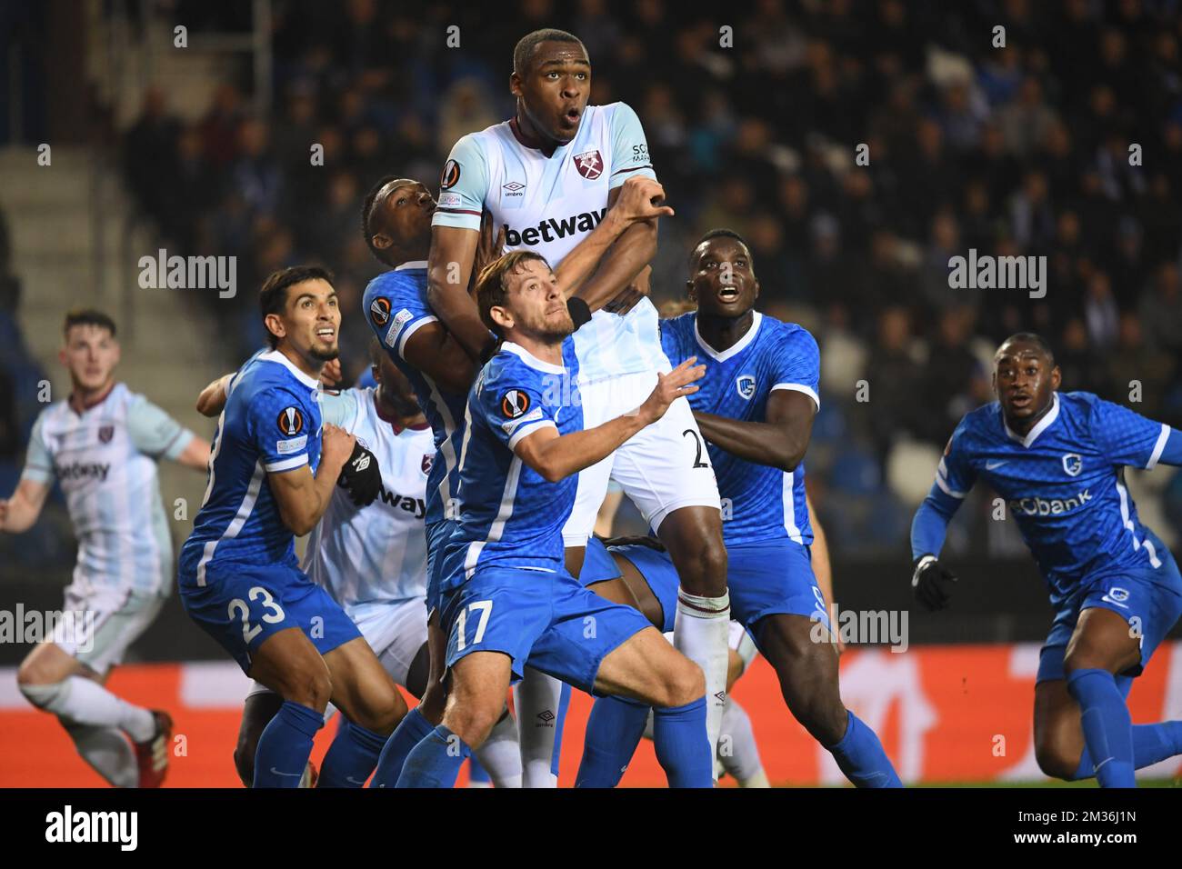 Issa diop foot hi-res stock photography and images - Alamy