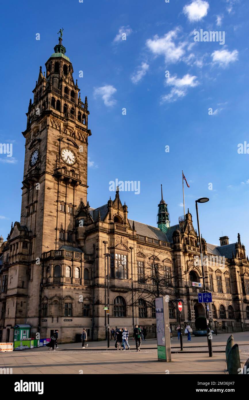 Sheffield Town Hall is a municipal building on Pinstone Street in the ...
