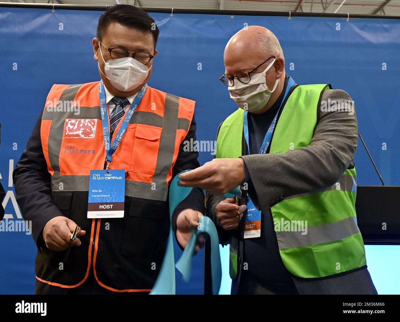 Eric Xu of Cainiao Network and Walloon Minister of Budget and Finances ...