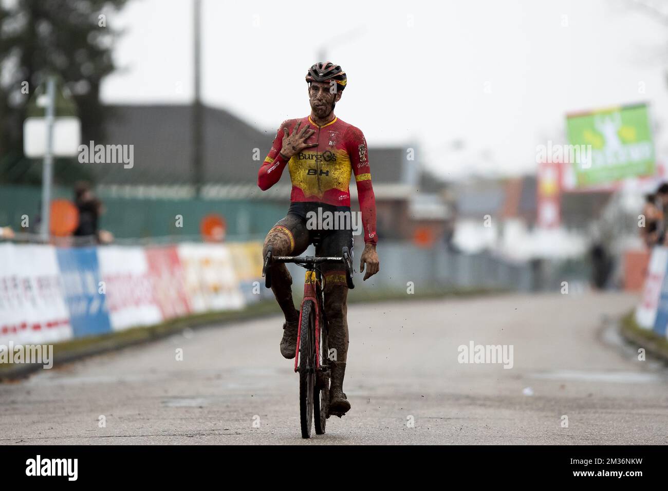 Spanish Felipe Orts Lloret crosses the finish line at the men's elite ...