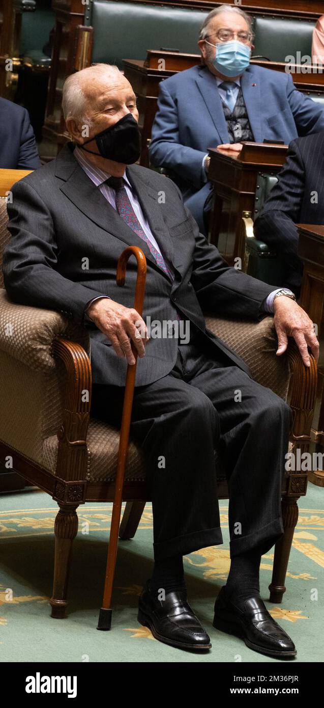 King Albert II of Belgium and Open Vld's Herman De Croo pictured at the ...