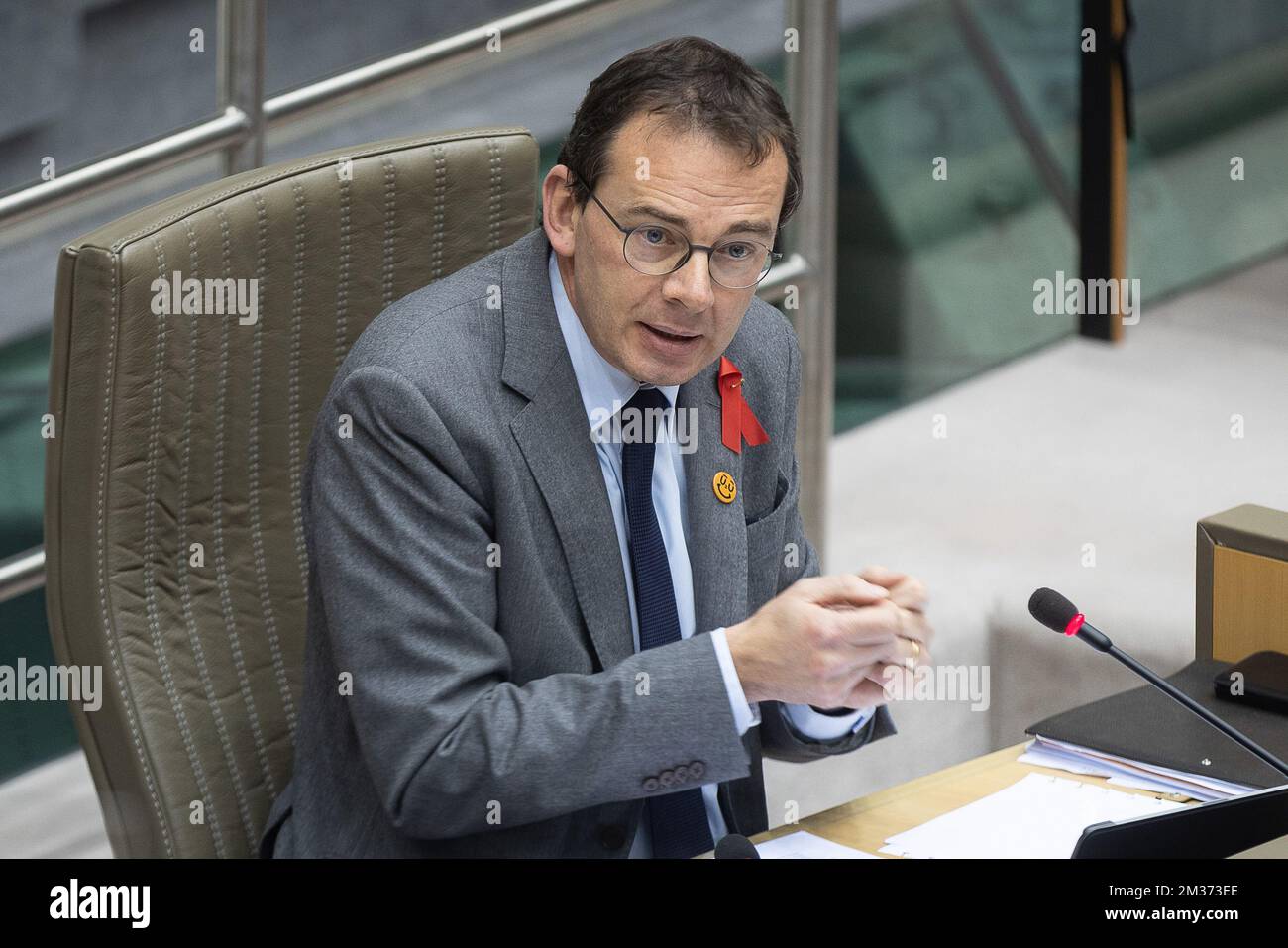 Flemish Minister of Welfare Wouter Beke pictured wearing a red ribbon ...