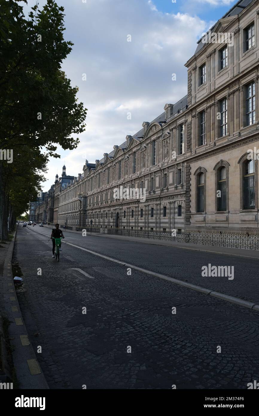 Side louvre hi-res stock photography and images - Alamy