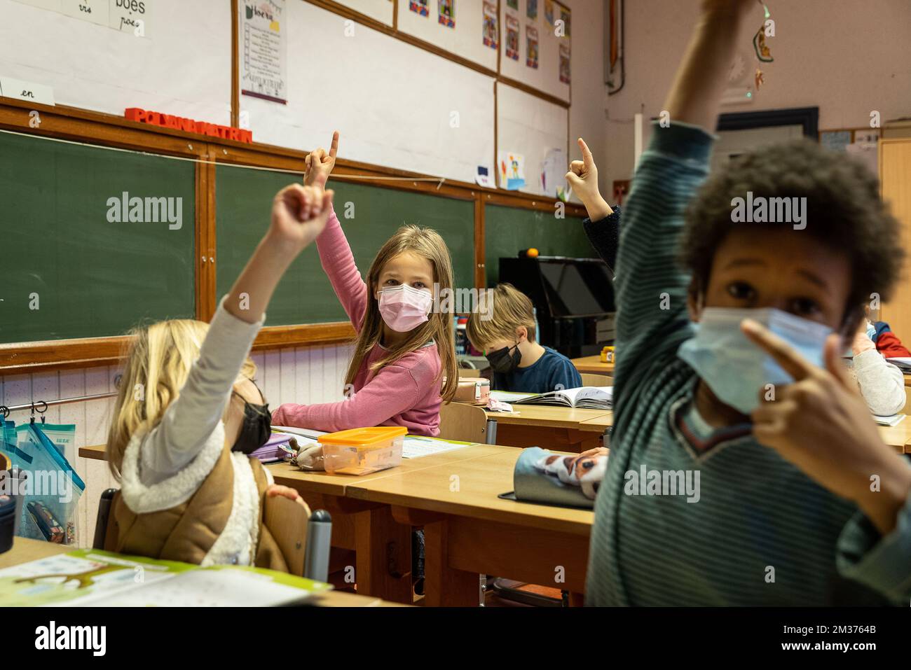 Children mouth masks hi-res stock photography and images - Alamy