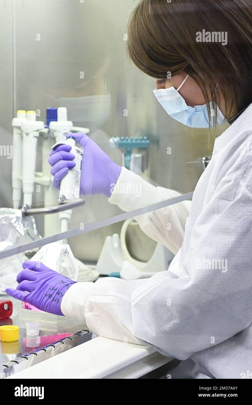 Recherche labo hi-res stock photography and images - Alamy