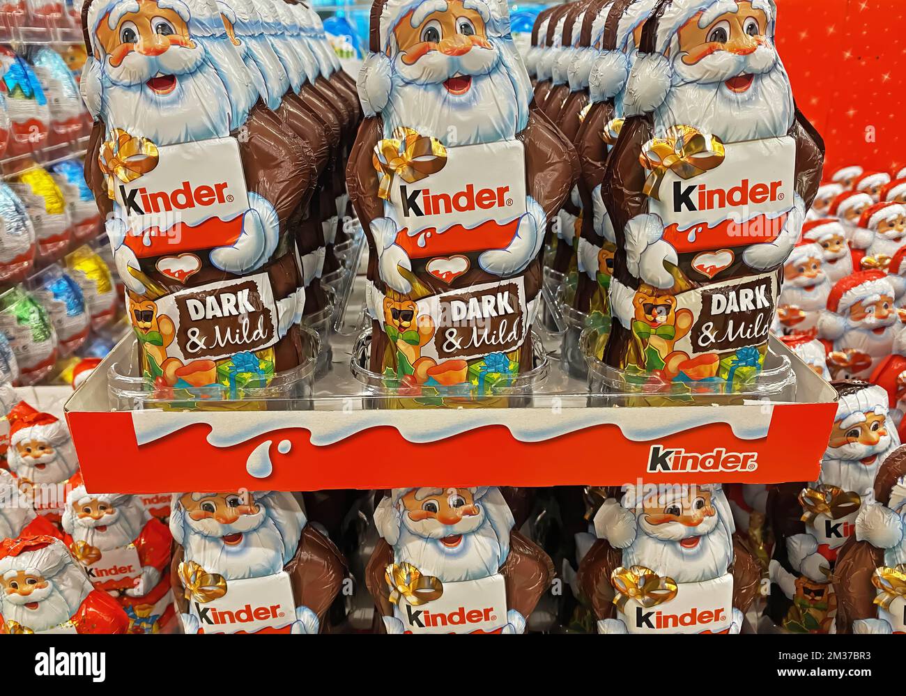 Kinder chocolate hi-res stock photography and images - Alamy