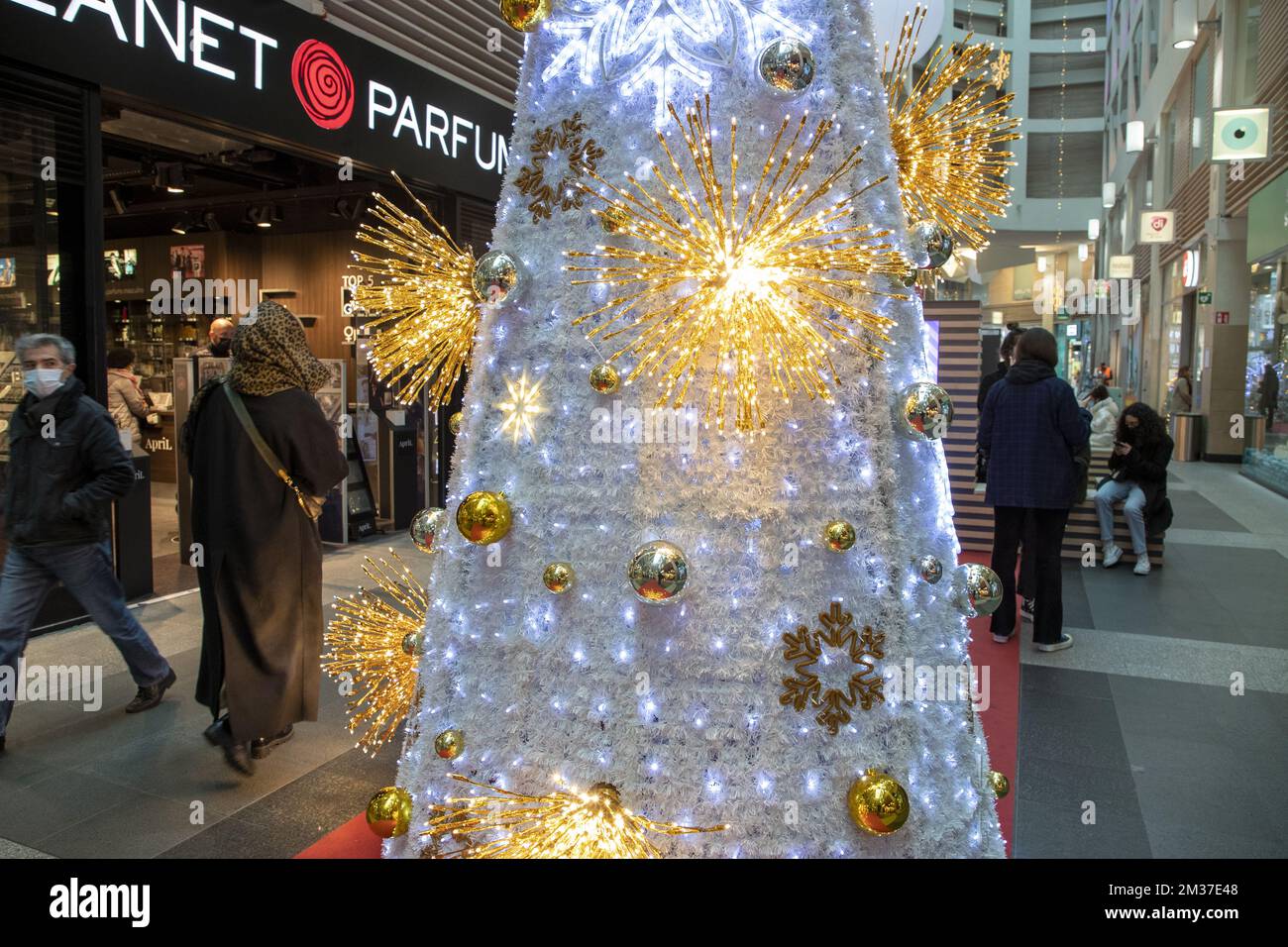 People go Christmas shopping in the city center of Brussels, Thursday ...