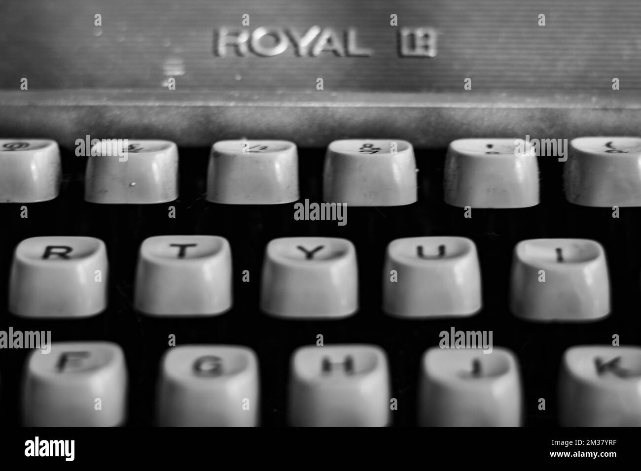 Royal typewriter hi-res stock photography and images - Alamy