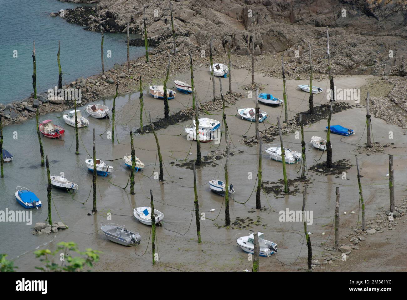 Anchor watt hi-res stock photography and images - Alamy