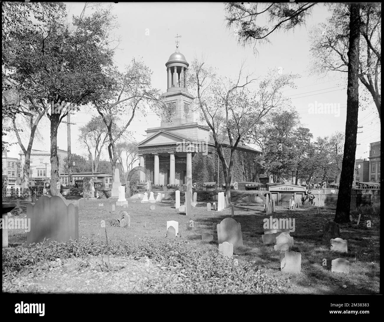 Hancock Burying Ground and Church of the Presidents, Quincy, Mass ...