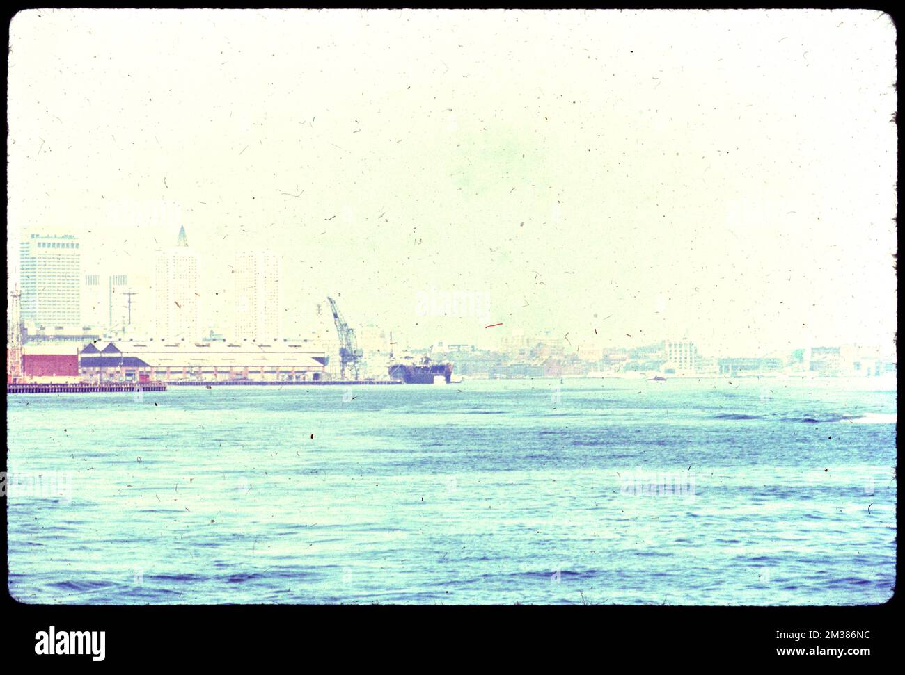 Loading docks hi-res stock photography and images - Alamy