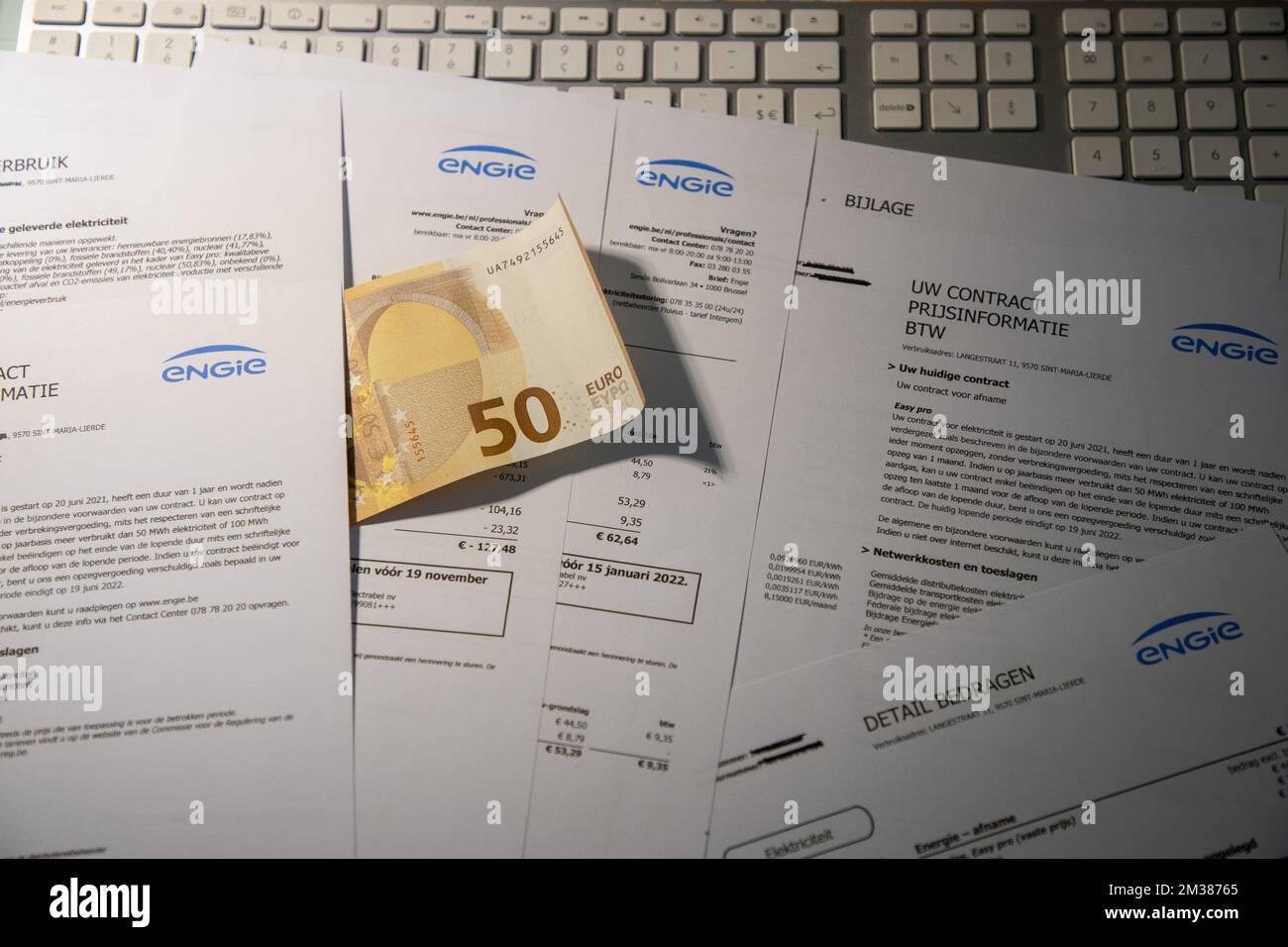 Factuur hi-res stock photography and images - Alamy