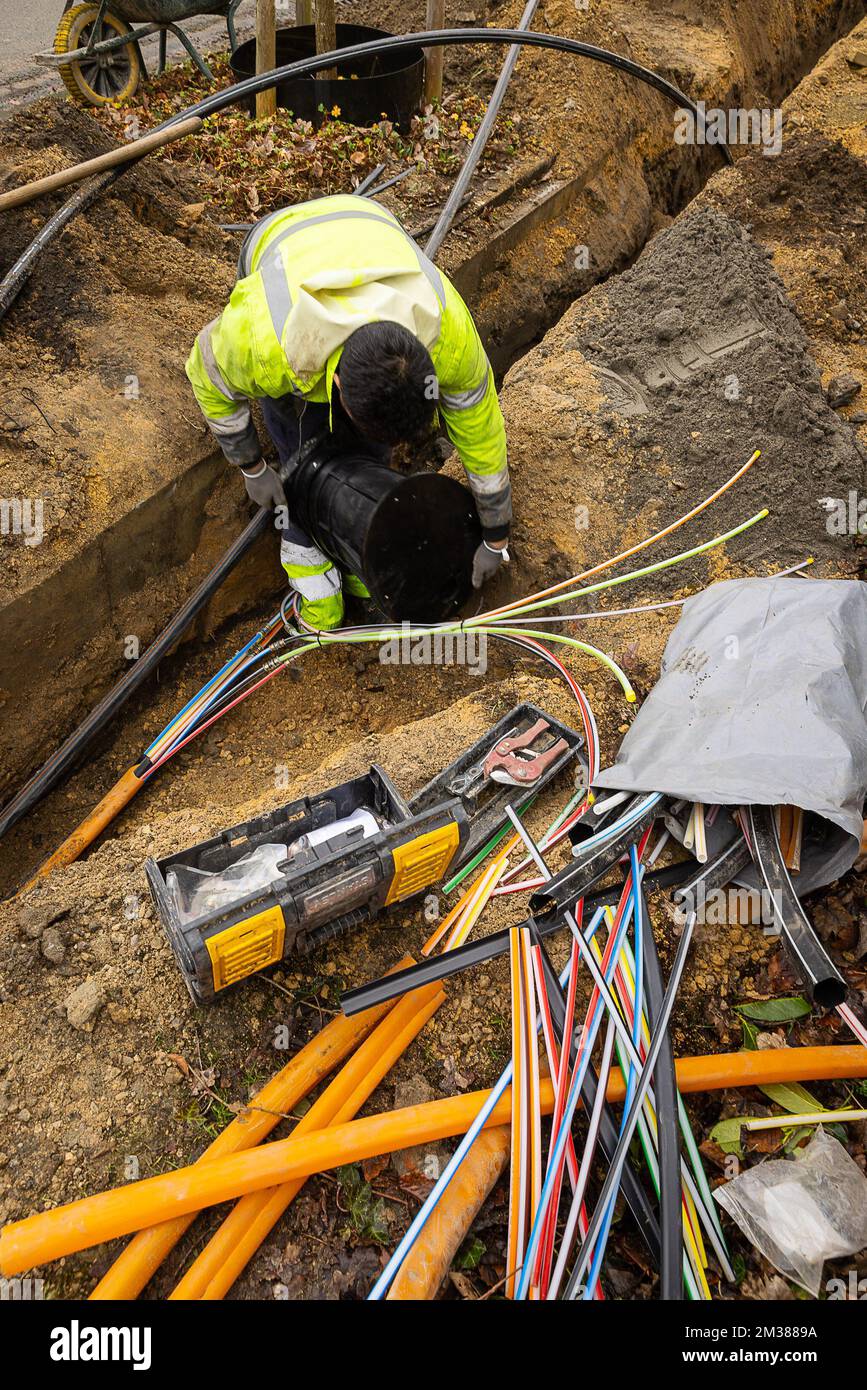 Proximus fiber hi-res stock photography and images - Alamy