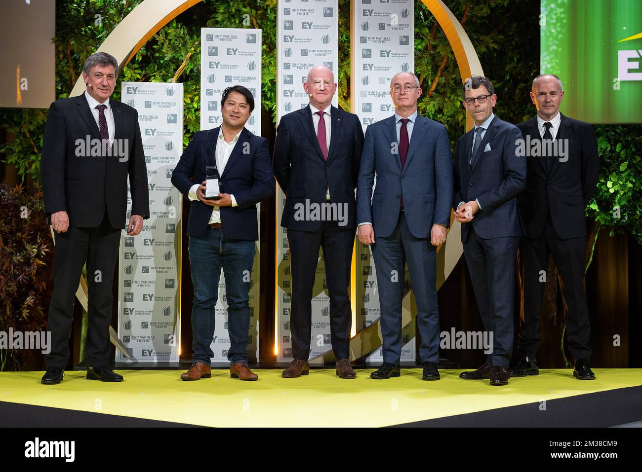 Jan Jambon, Deliverect CEO Zhong Xu, BNP Paribas Fortis CEO Max Jadot ...