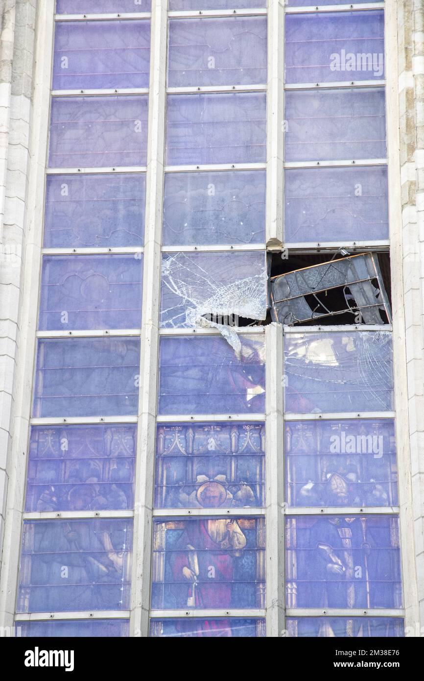 Aftermath of heavy winds hi-res stock photography and images - Alamy