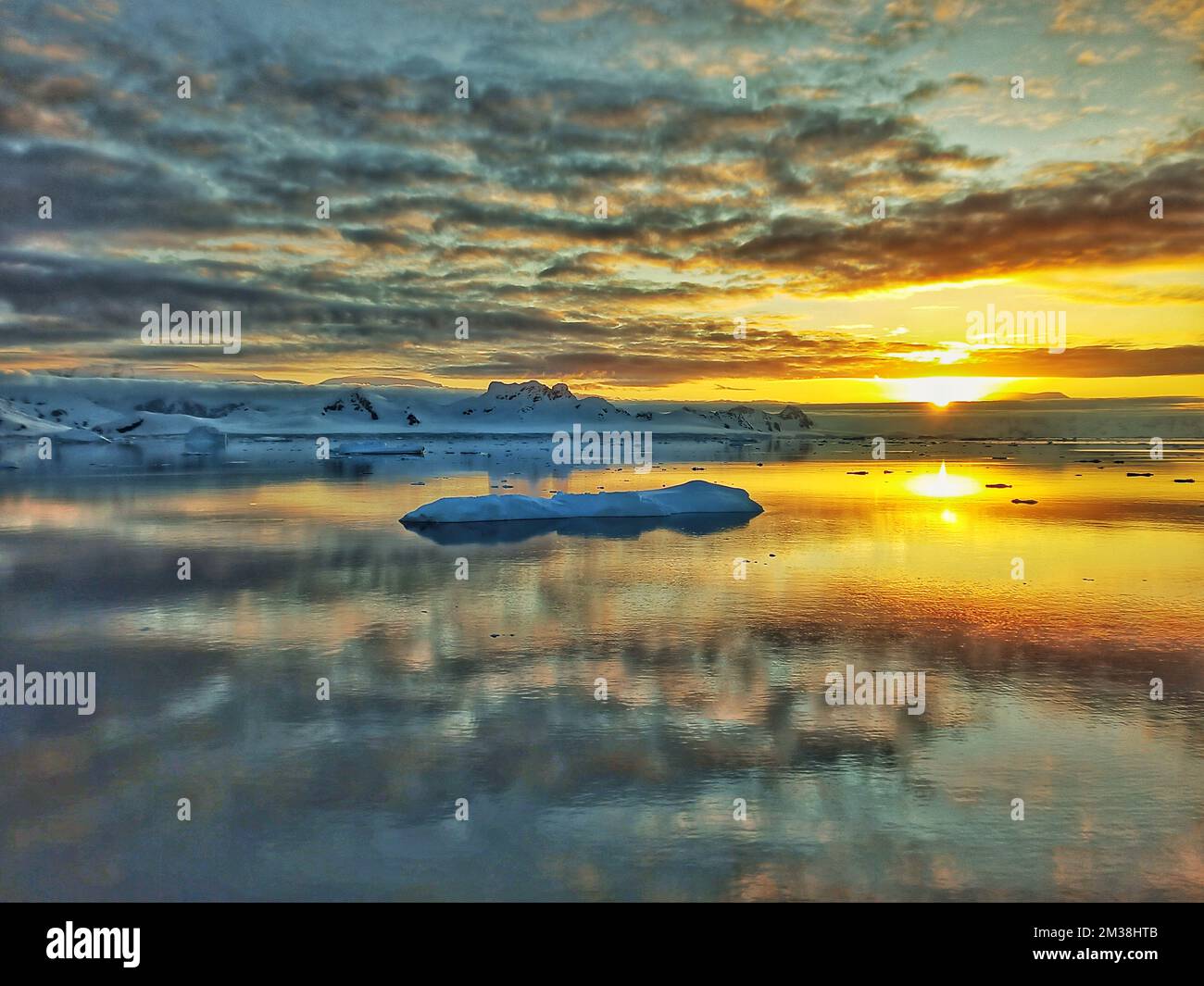beatiful view of sunset in antarctica,antarctica landscape,atntactic ...