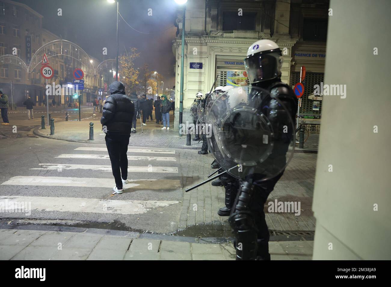 Illustration picture shows police, as small riots break out, in the ...