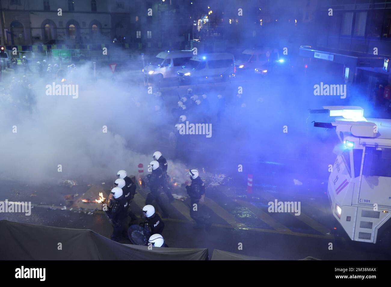 Illustration picture shows police, as small riots break out, in the ...