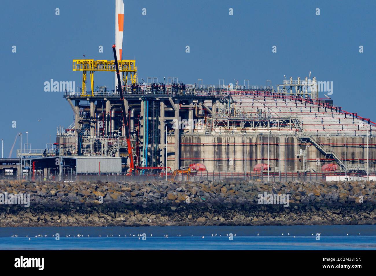 Illustration shows the LNG fluxys terminal in Zeebrugge harbour ...