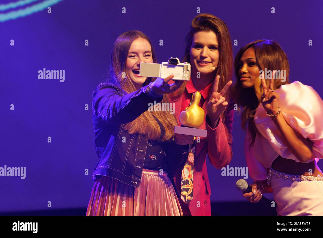 Just Jade, winner of the award for 'Best vlog', Laura Govaerts and Miss ...