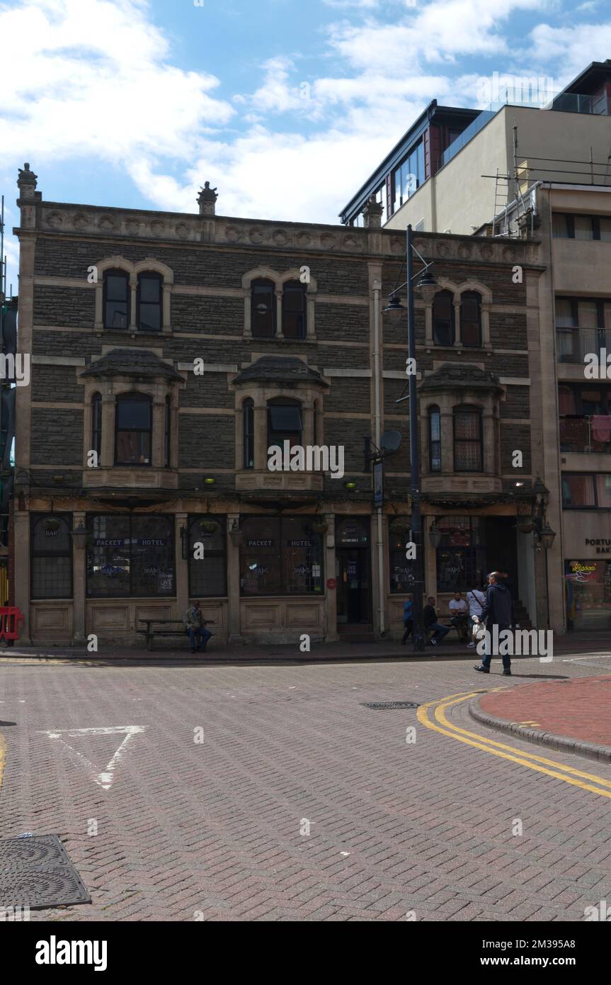 The Packet Hotel public house, Cardiff Bay views. 2022 Stock Photo - Alamy