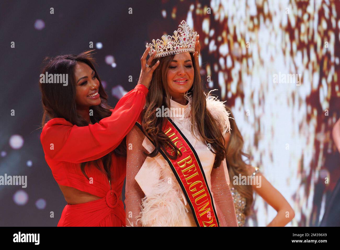 New Miss Belgium 2022 Chayenne van Aarle and Miss Belgium 2021 Kedist ...