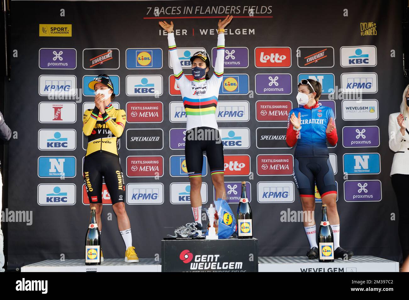 Dutch Marianne Vos of Jumbo-Visma, Italian Elisa Balsamo of Trek ...