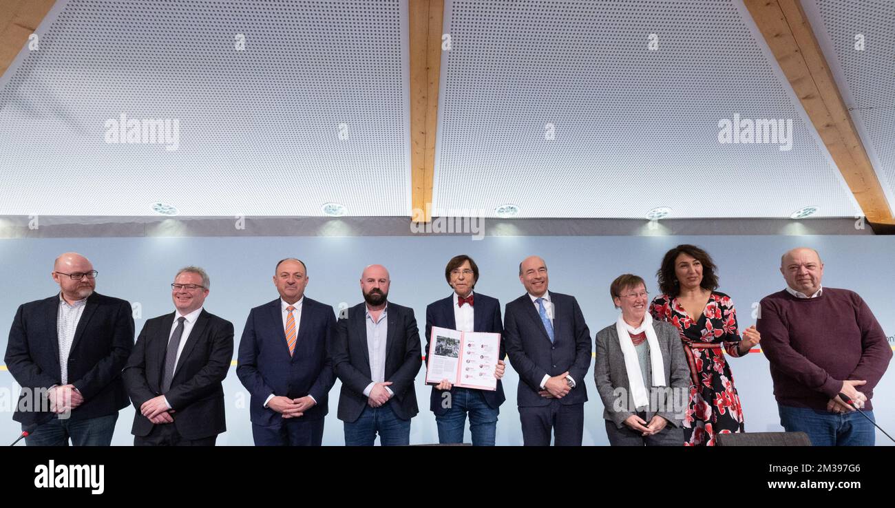 Plan de relance hi-res stock photography and images - Alamy