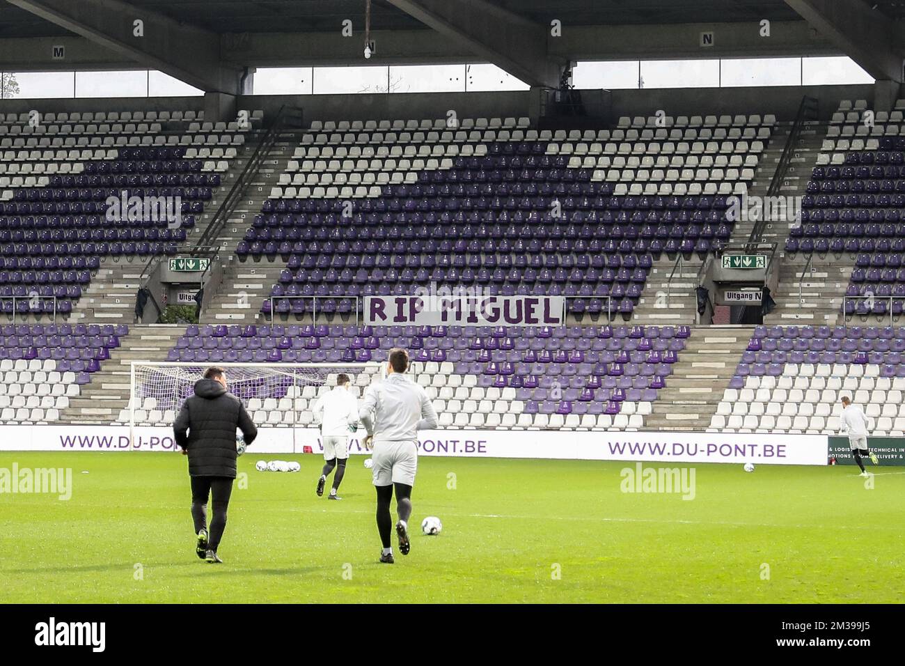 Stadion banner hi-res stock photography and images - Alamy
