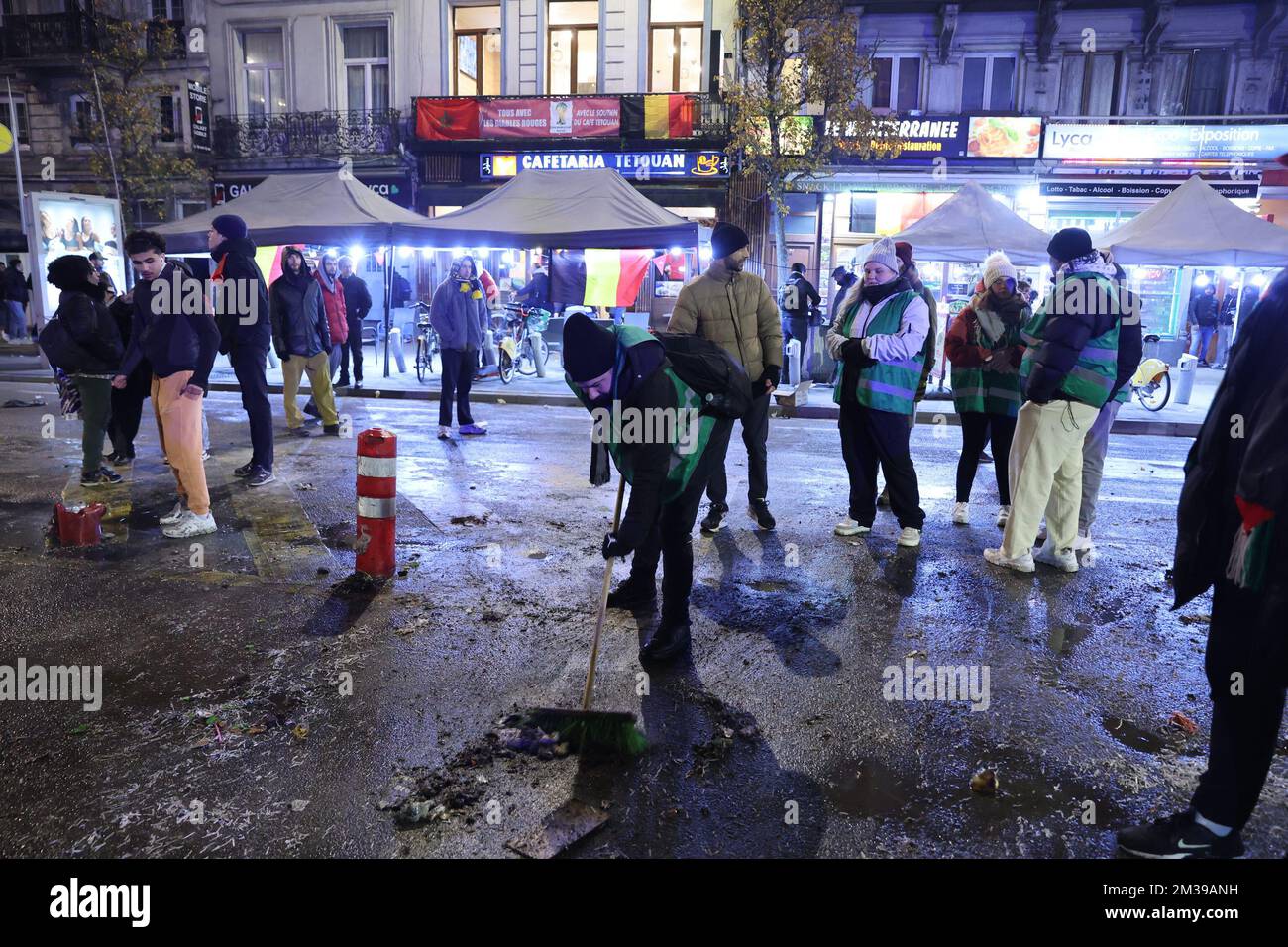 Illustration picture shows neighbourhood stewards cleaning up mess in ...