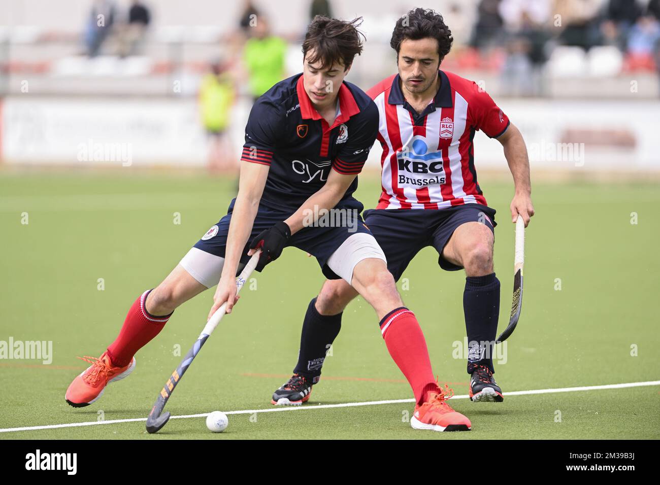 Leuven's Sean Murray and Leopold's Alfonso Moreno fight for the ball ...
