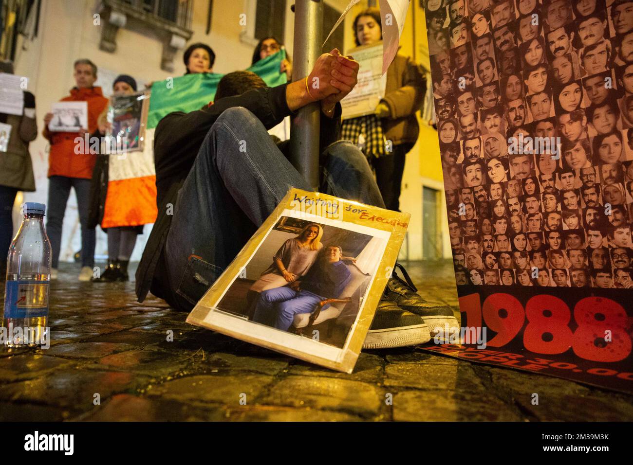 Rome, Italy. 13th Dec, 2022. Permanent sit-in in Largo Argentina in ...