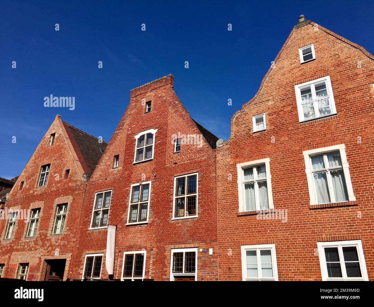Dutch house big windows hi-res stock photography and images - Alamy
