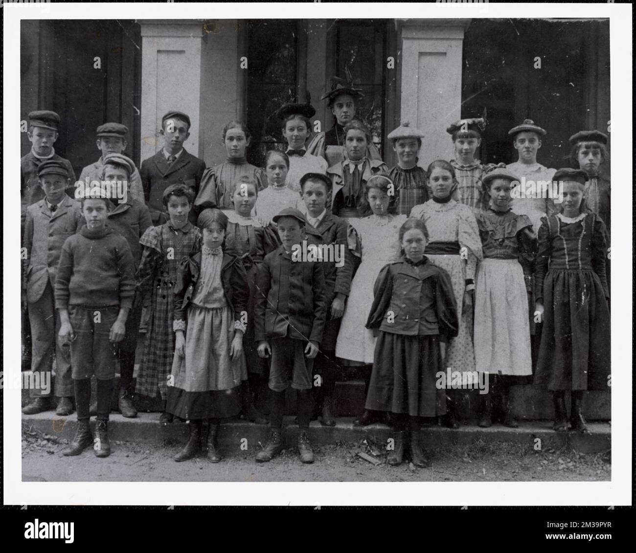 High school class in front of the first high school (Odd Fellows hall ...