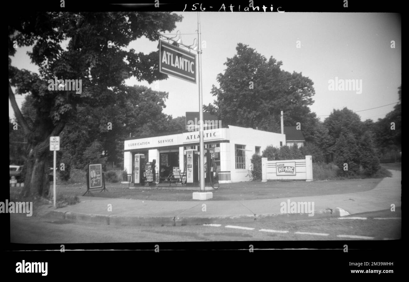American service stations hi-res stock photography and images - Alamy