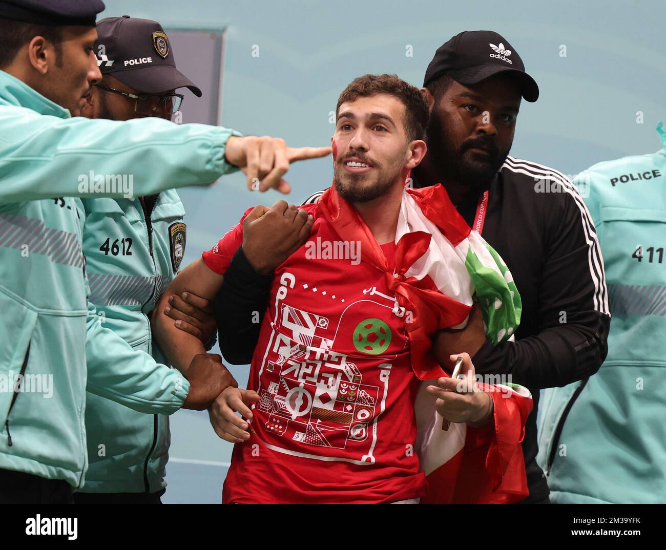 Al bayt stadium pitch hi-res stock photography and images - Alamy