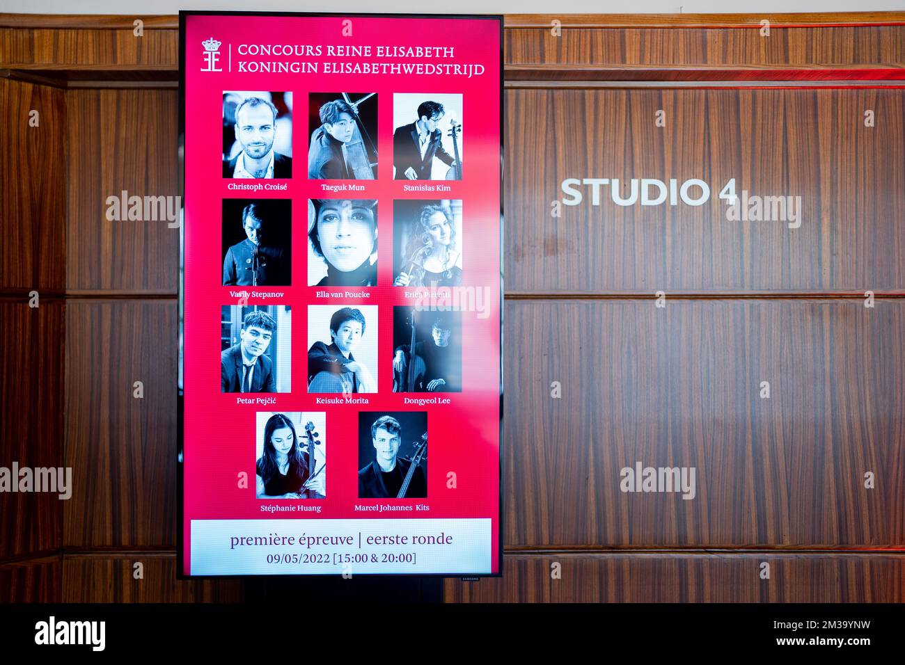 Illustration picture a poster during the first session of the Queen ...