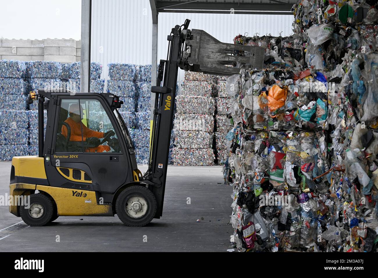 Sorteercentrum belgaillustration hi-res stock photography and images ...