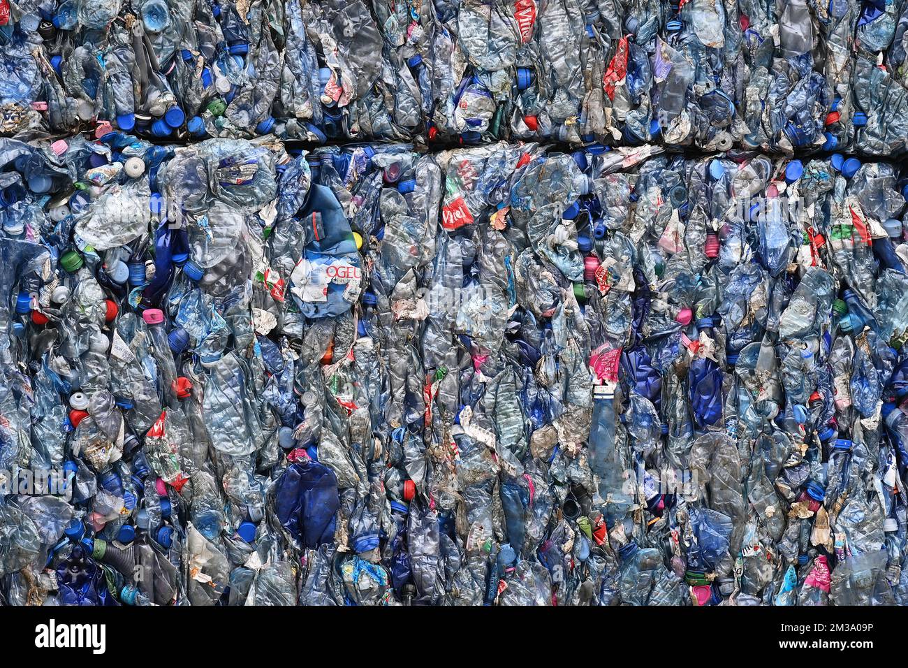 Illustration picture shows Val'Up, a new sorting center for PMD waste ...