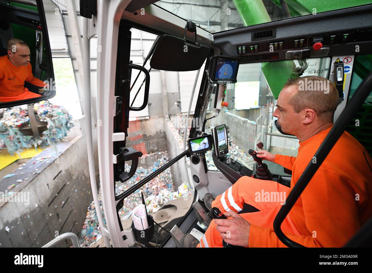 Illustration picture shows Val'Up, a new sorting center for PMD waste ...