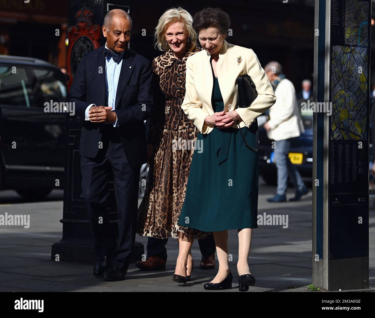 Her Majesty?s Lord-Lieutenant of Greater London, Sir Kenneth Olisa ...