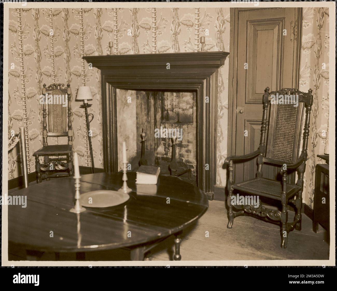 The historic old Moses Pierce-Hichborn House, 1680. 29 North Square ...