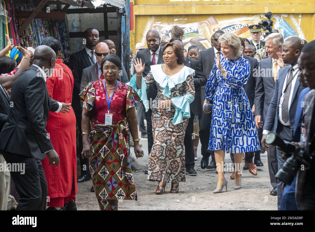 Dr congo market hi-res stock photography and images - Alamy