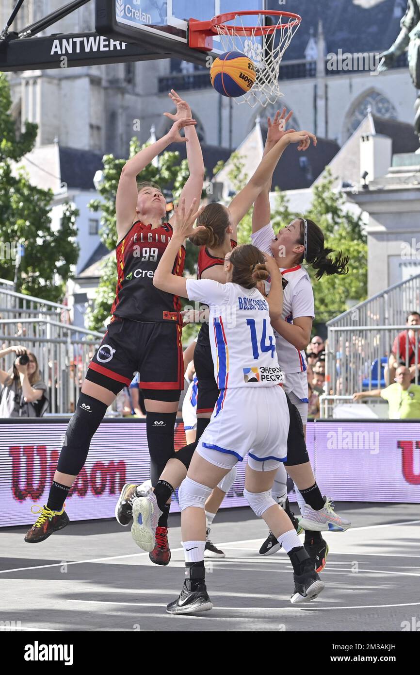 Belgium's Ine Joris, Mongolia's Bolor-Erdene Baatar and Belgium's Laure ...