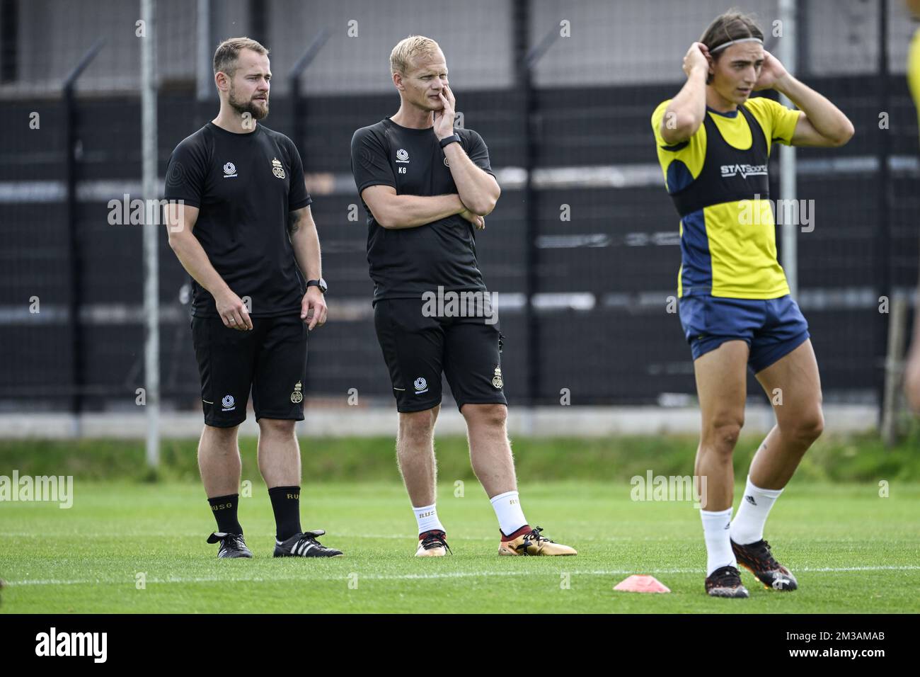 Union's assistant coach Artur Kopyt and Union's new head coach Karel ...