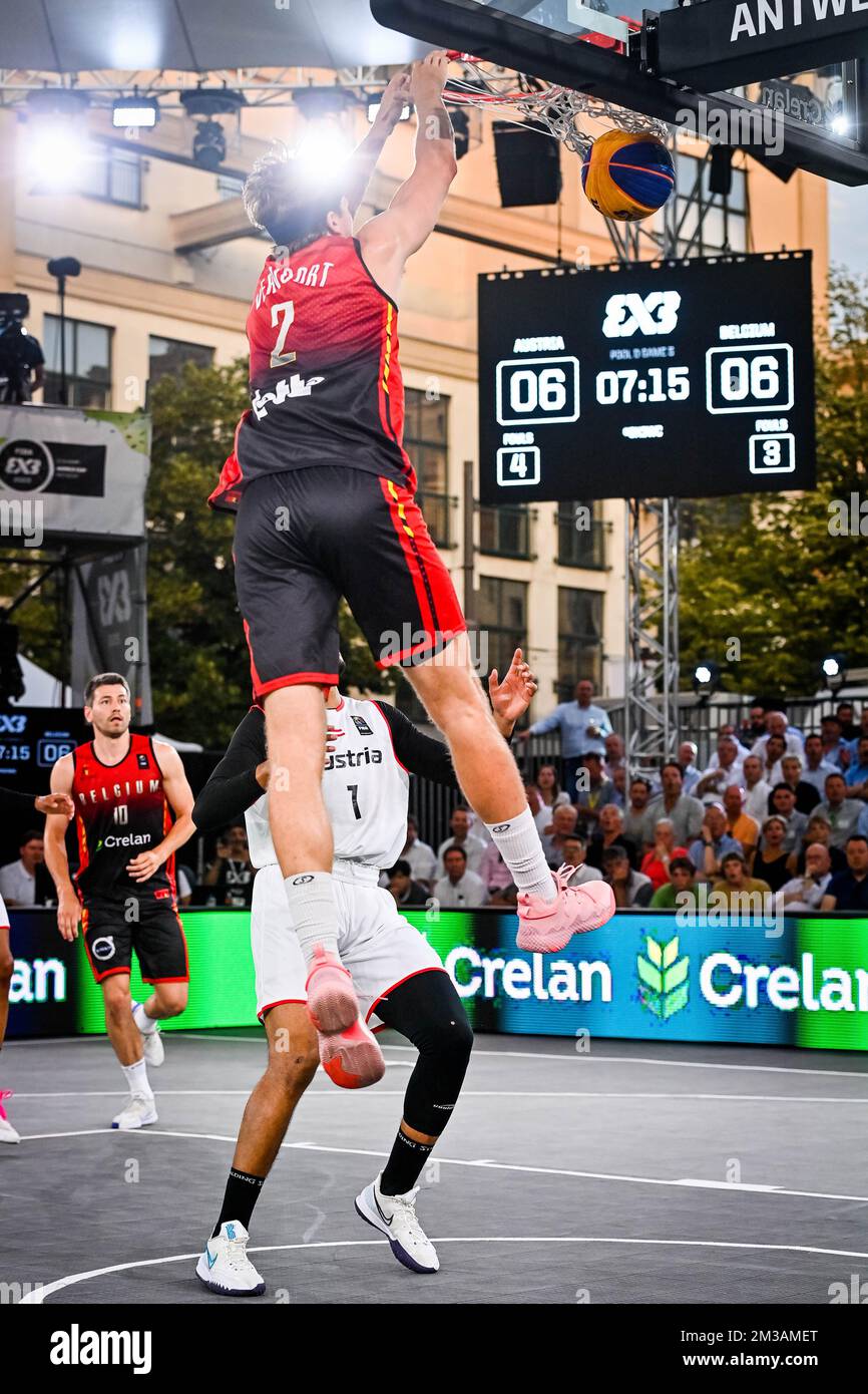 Belgium's Thibaut Vervoort pictured in action during a 3x3 basketball ...