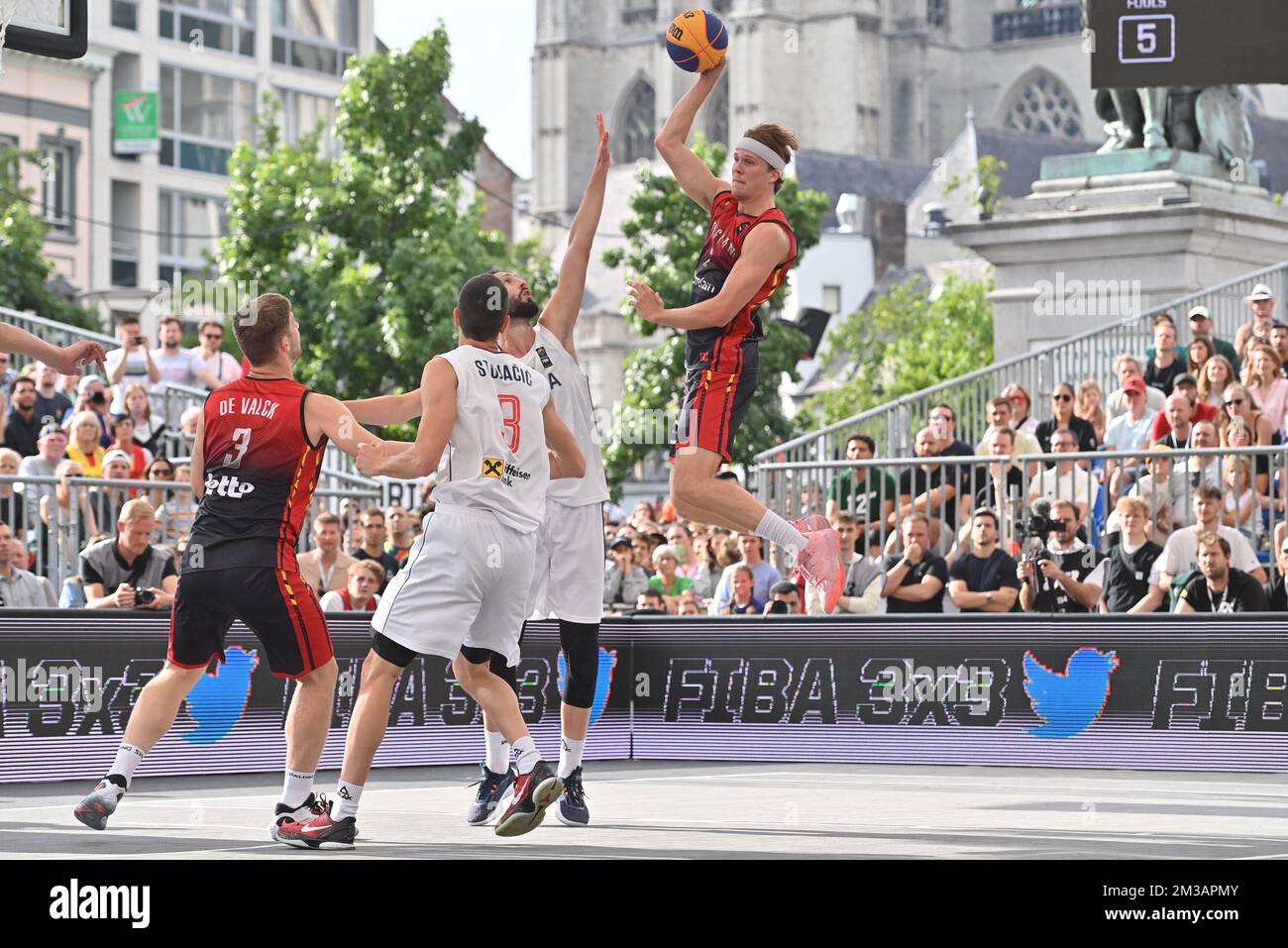 Belgium's Thibaut Vervoort pictured in action in the air during a 3x3 ...