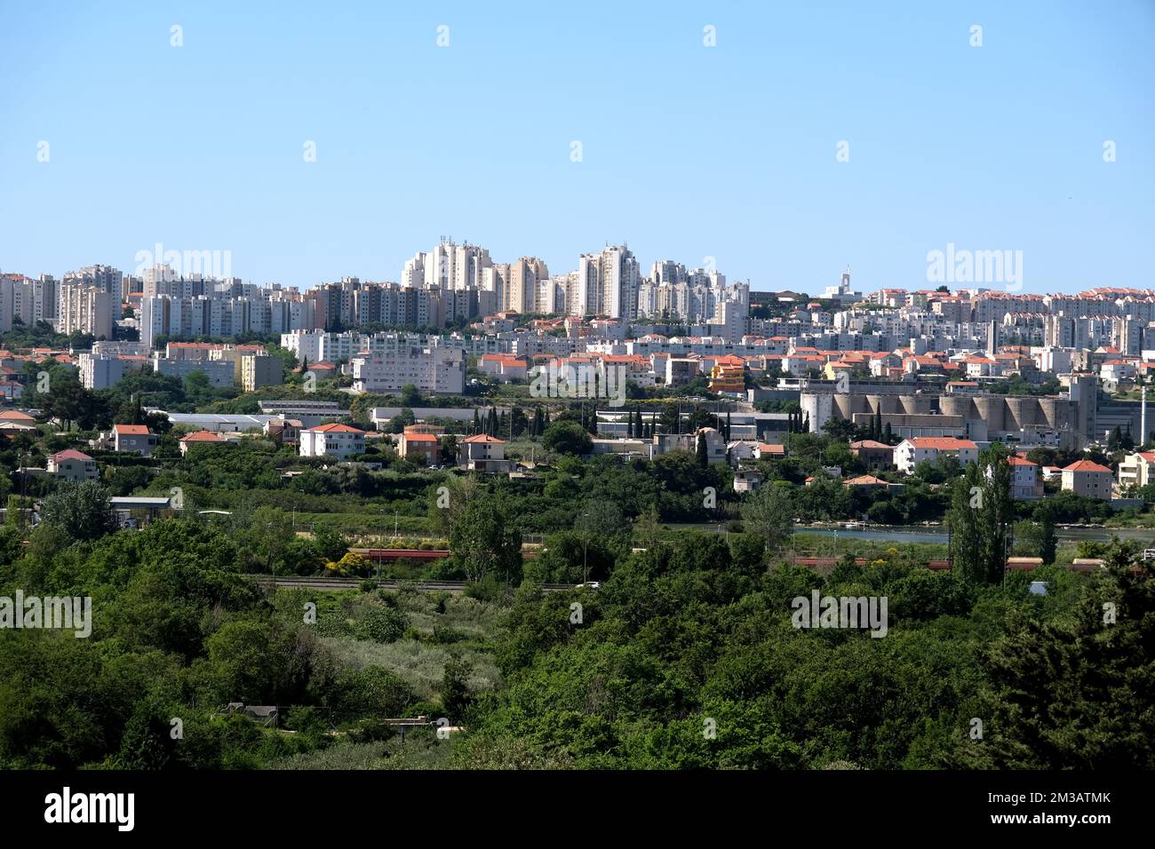 Split towards hi-res stock photography and images - Alamy