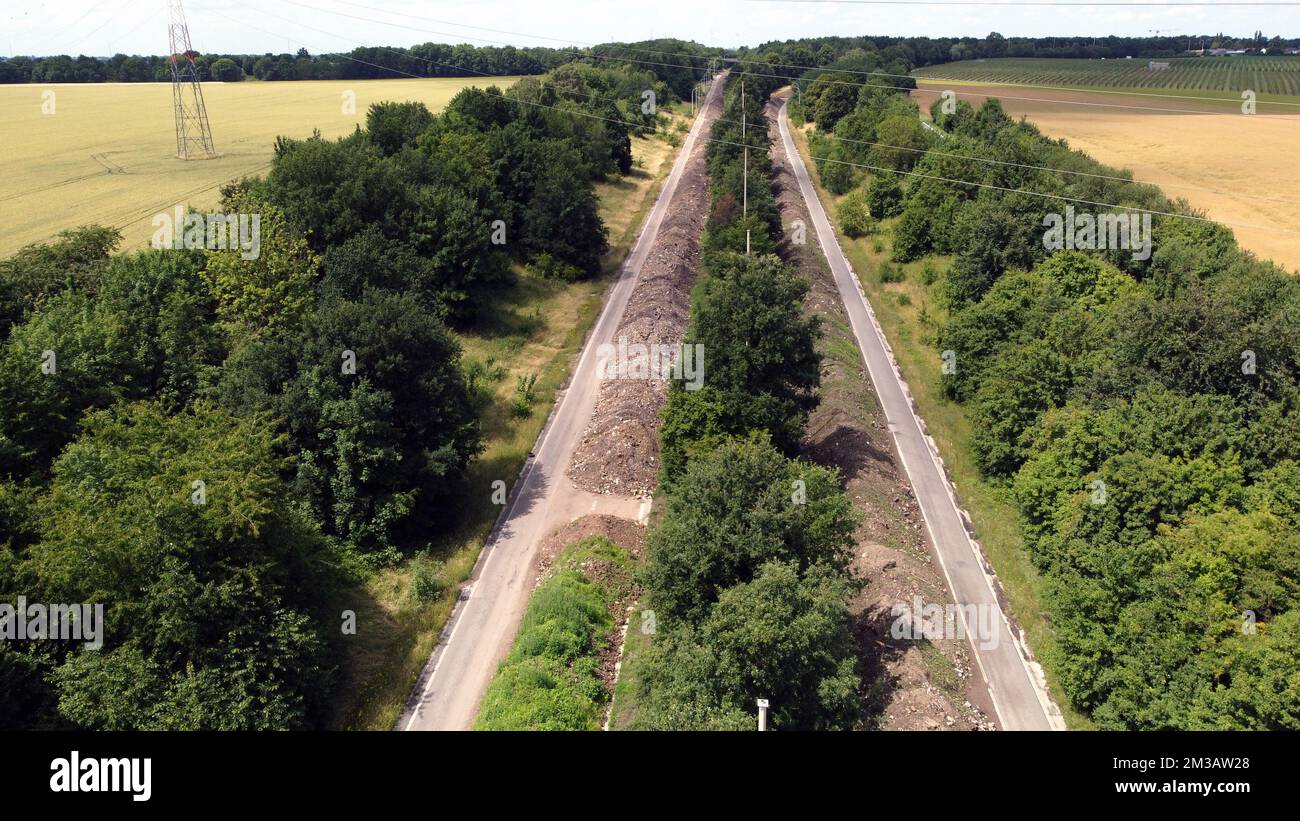 100 series highway hi-res stock photography and images - Alamy