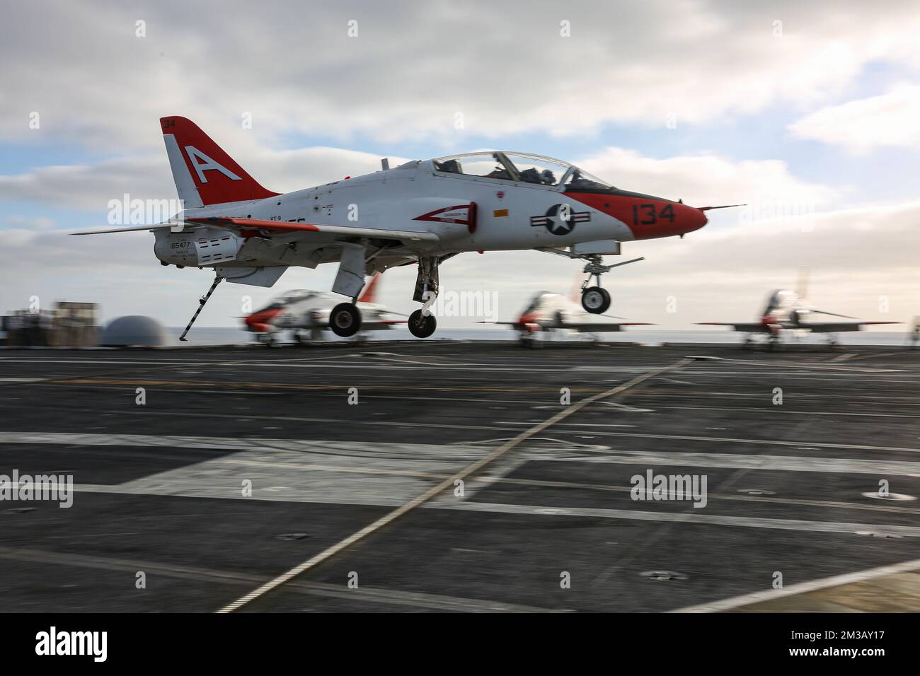 220930-N-VI910-1433 PACIFIC OCEAN (Sept. 30, 2022) A T-45C Goshawk ...